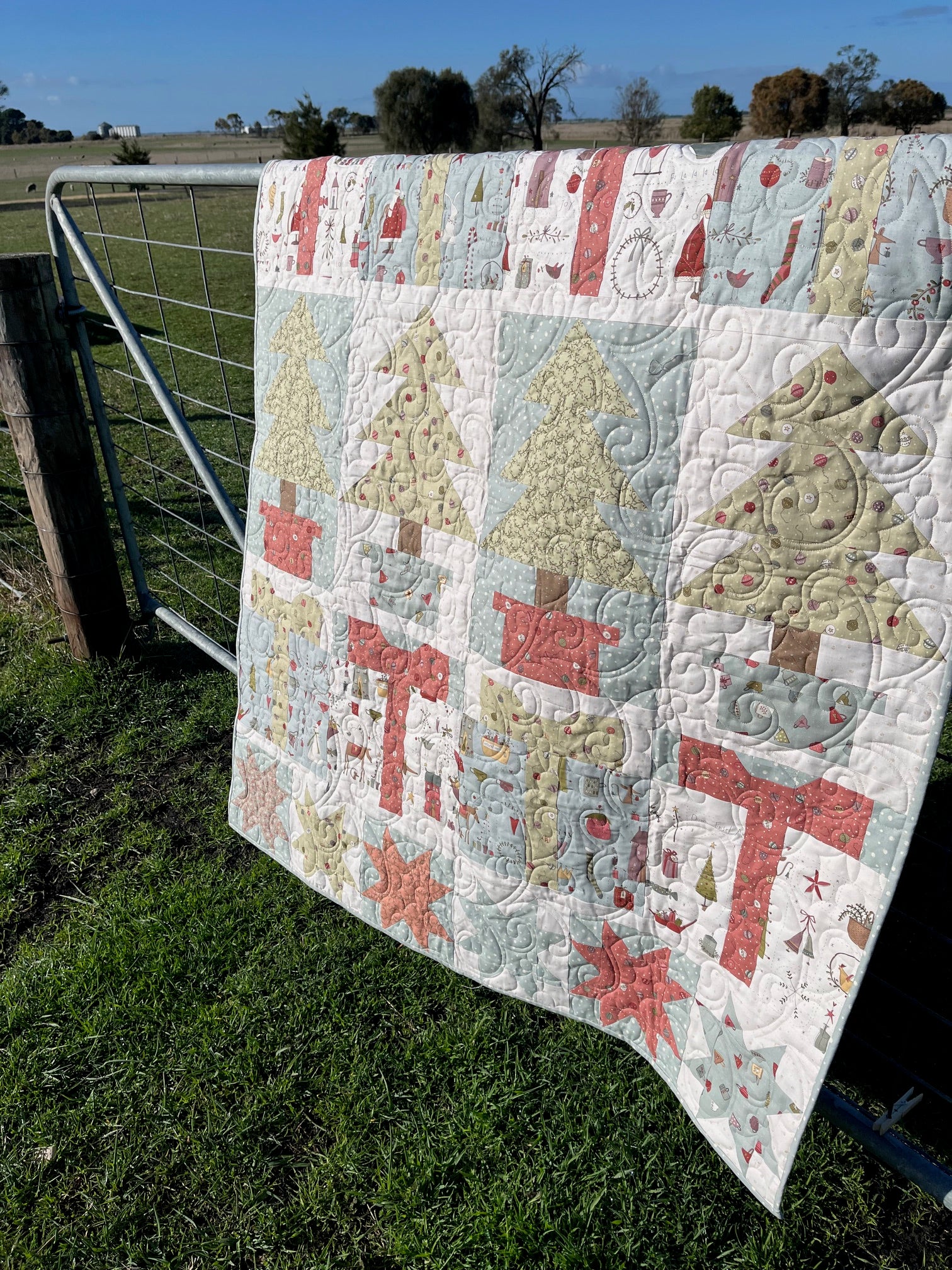 All Wrapped Up Quilt Pattern – Coach House Designs US