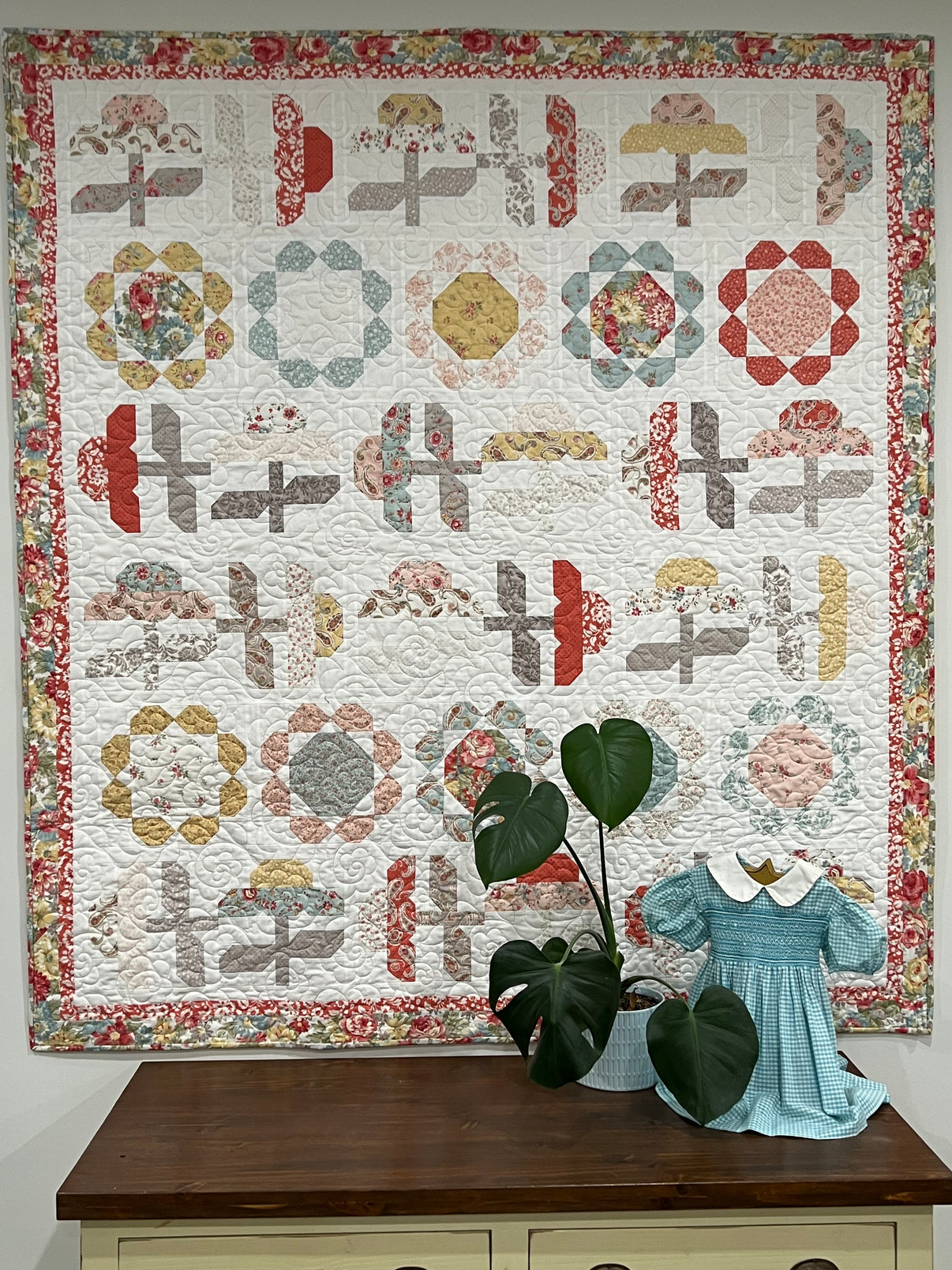 Flora Quilt Pattern – Coach House Designs US